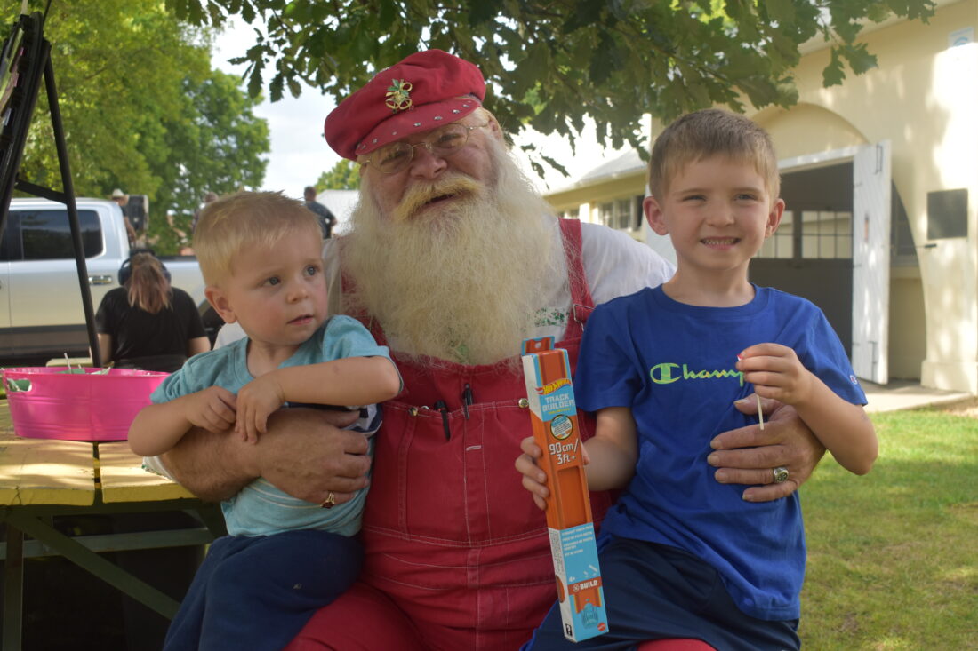 Sertoma Club serves up Santa in the Summer | News, Sports, Jobs - The ...